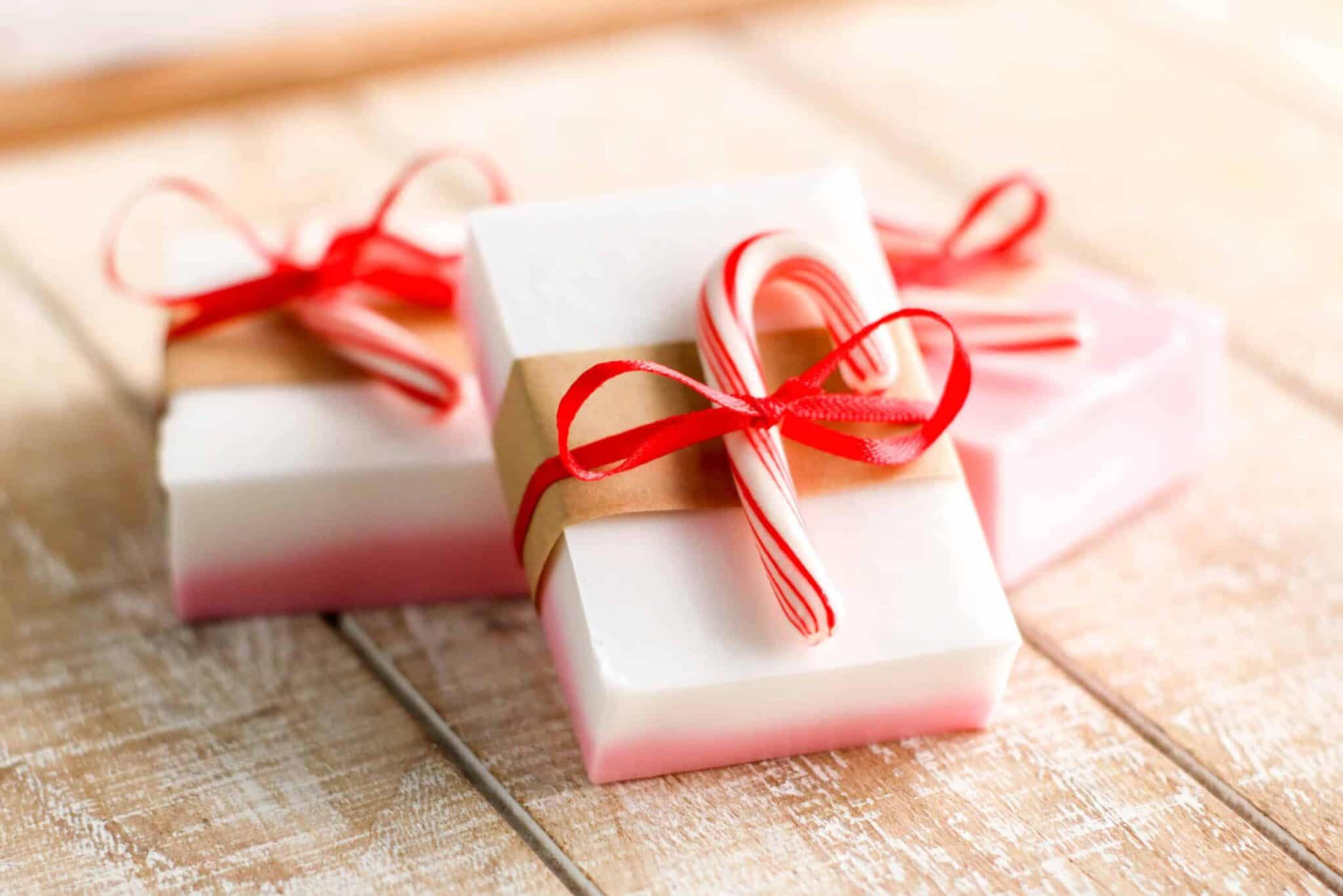 3 Easy Melt and Pour Christmas Soap Recipes 3 Easy Melt and Pour Christmas Soap Recipes