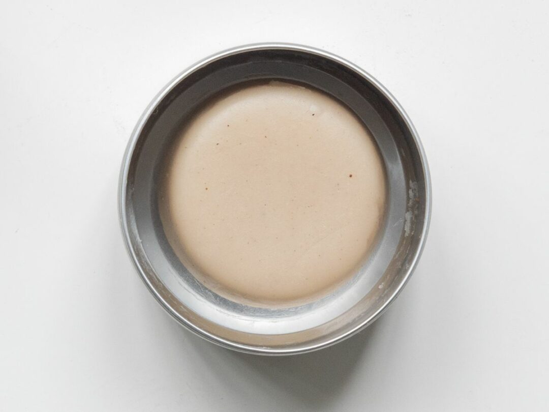How to Use a Lotion Bar (Plus Easy DIY Recipe)