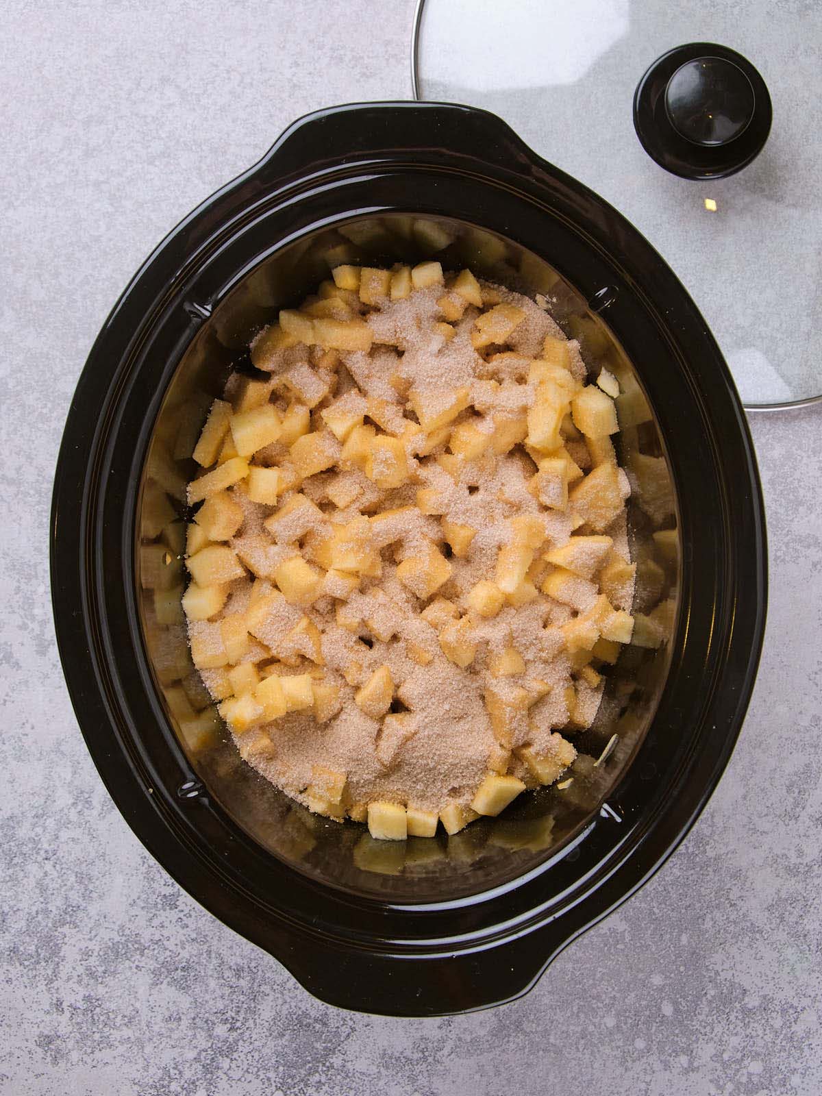 Easy Slow Cooker Applesauce