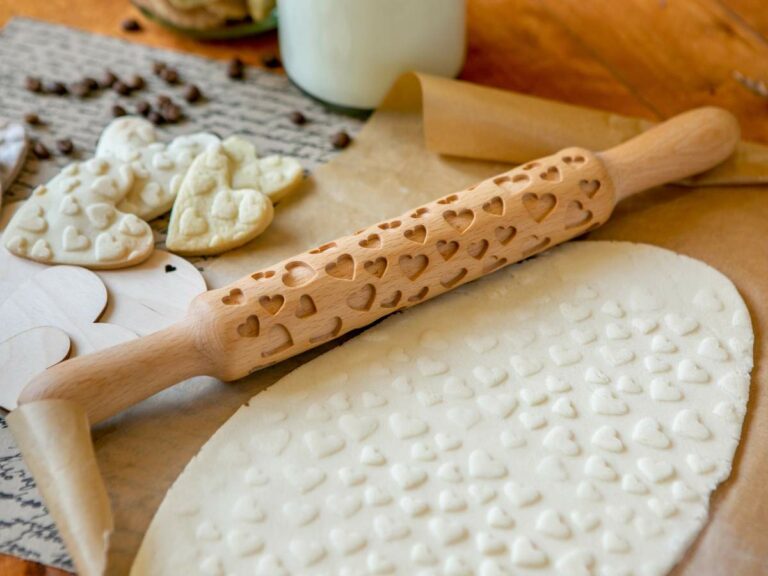 Embossed Rolling Pins Make The Best-Looking Cookies Ever
