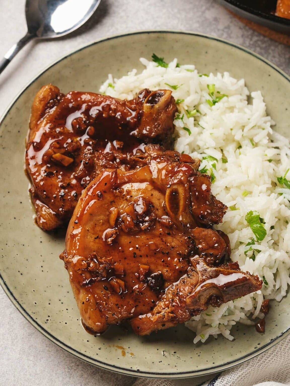 The Easiest Honey Garlic Pork Chops